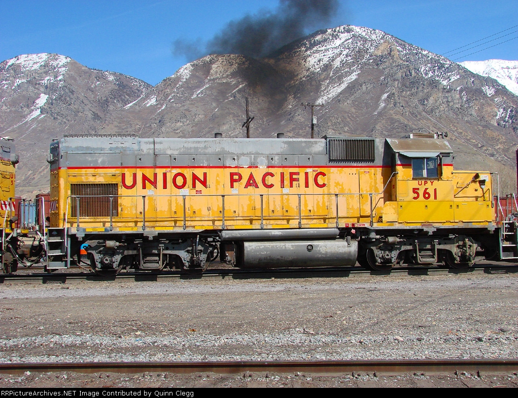 UPY GP15-1 NO.UPY 561(FORMER C&EI AND MISSOURI PACIFIC 1561) MARCH 28,2010 PROVO,UTAH.